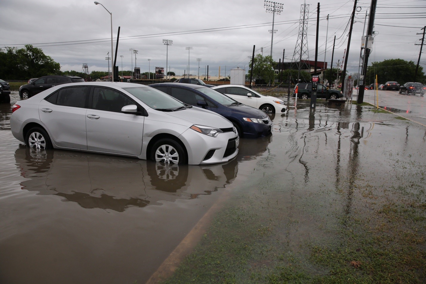 Texas State students take on flooding yet again! - News with Attitude